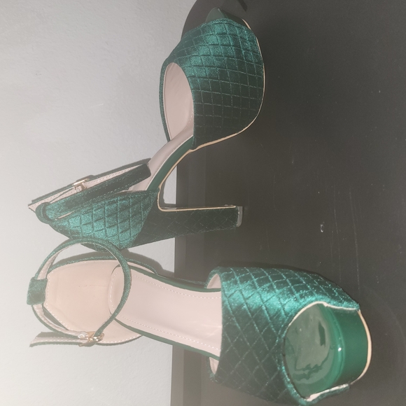 Shoes | Emerald Green Platform Heels | Poshmark